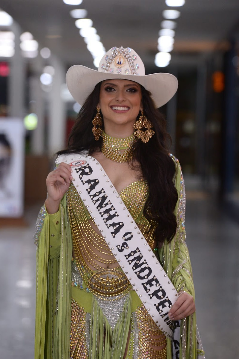Conheça Rebecca Almeida, a Rainha da Festa do Peão de Barretos - Portal ...